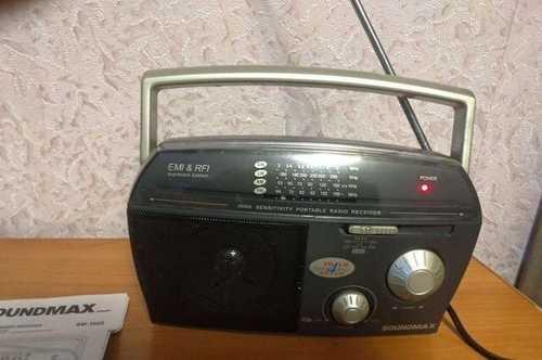Радиоприемник SoundMax SM-1605 СССР