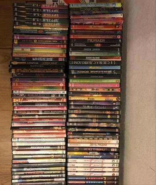 Видео, аудио кассеты и CD диски с кинофильмами