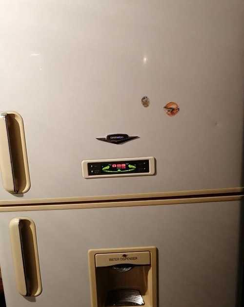 Холодильник daewoo двухкамерный