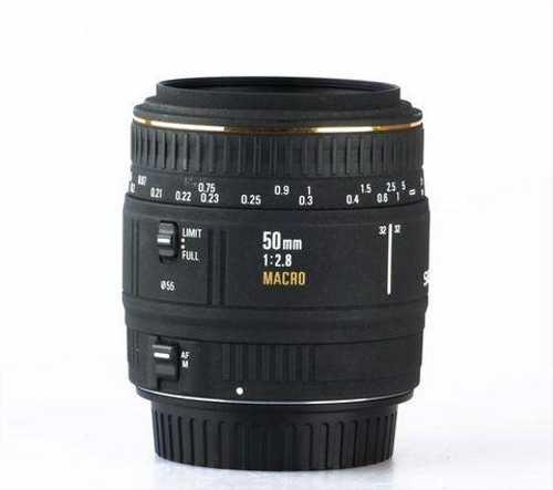 Sigma 50mm f/2.8 DG macro (Canon EF)