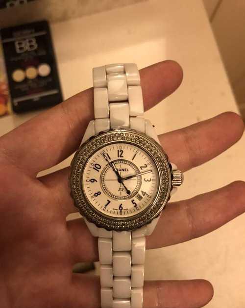 Часы Chanel J12