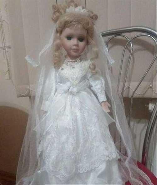 Кукла фарфоровая невеста