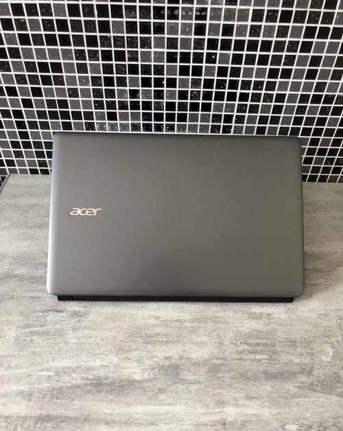 Acer Core i5/4gb/500gb