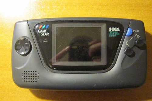 Sega Game Gear + 8 игр