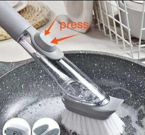 Губка - щётка для мытья посуды с дозатором