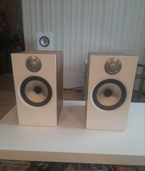 Bowers Wilkins 606 s2