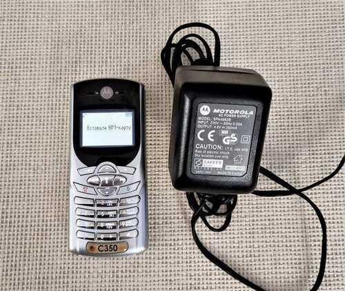 Телефон Motorola C350 с зарядным устройством