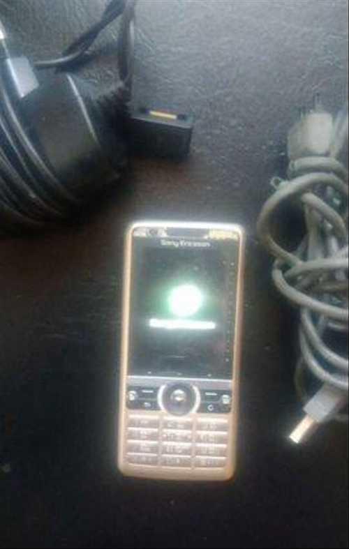 Мобильный Sony Ericsson G700