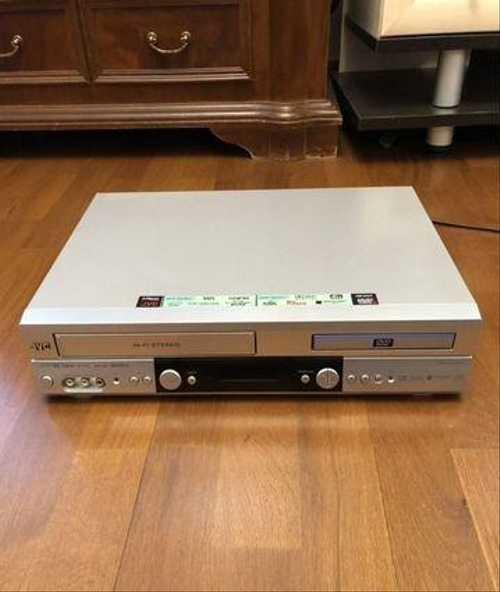 DVD / VHS плеер JVC HR-XV1EU-R