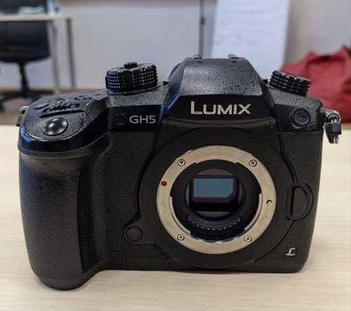 Фотоаппарат Panasonic Lumix GH5 Body + V-Log
