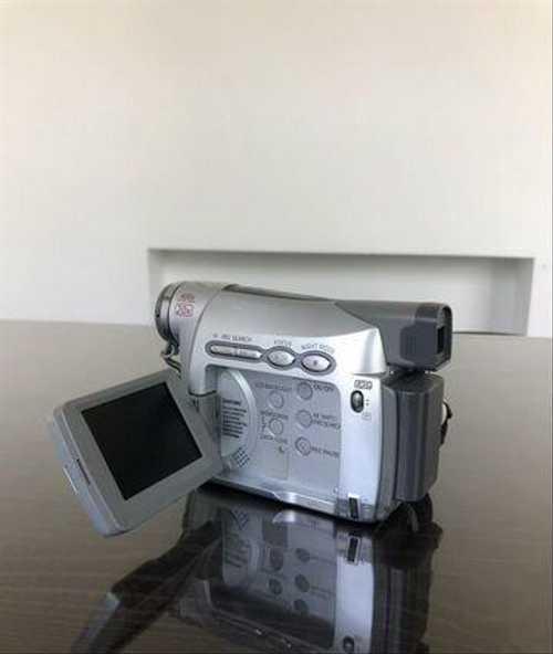 Видеокамера Canon MV800i