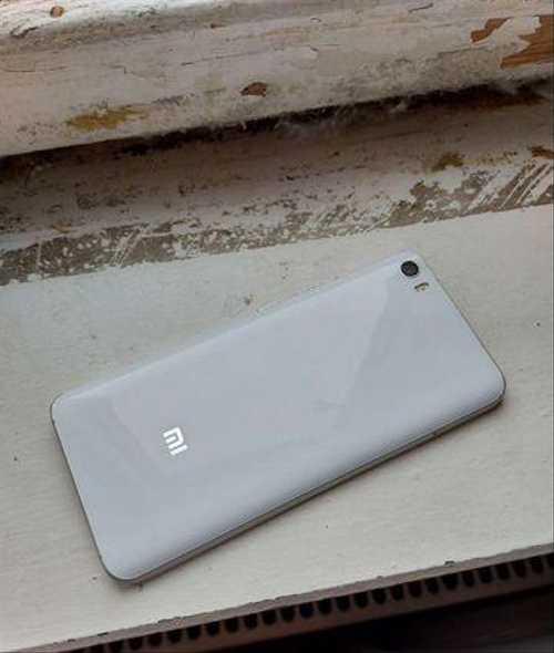 Телефон Xiaomi
