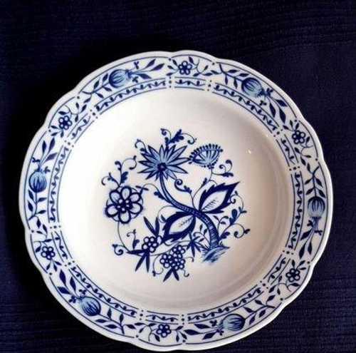 Посуда,тарелки"Синий лук", "Луковый узор"гдр Кахла