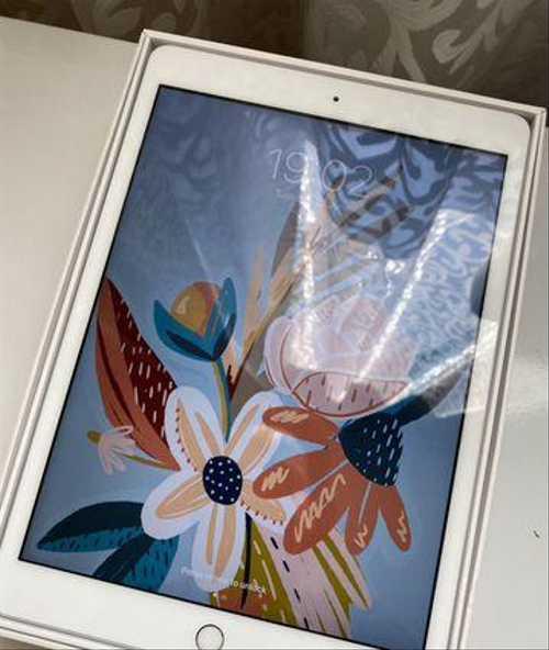 iPad 2019 (128Gb) WI-FI+ Apple pencil 1