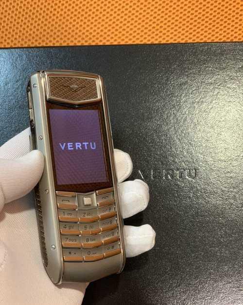 Vertu Ascent Ti Carbon. Оригинал. Магазин