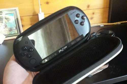 Sony PSP-E1008 (прошитая) с чехлом