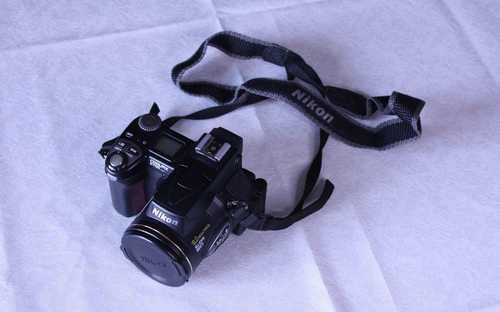 Nikon Coolpix 8700