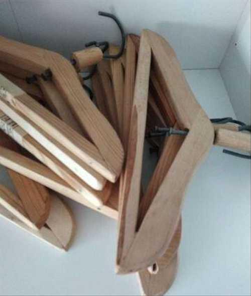 Детские деревянные вешалки