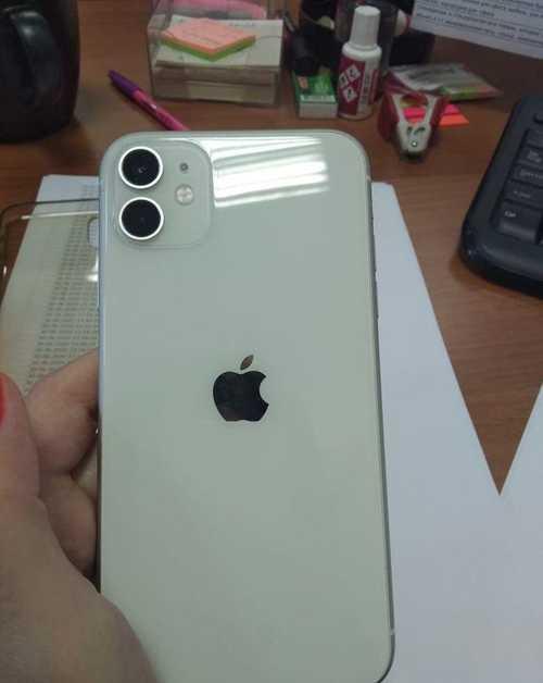 Телефон iPhone 11 128гб