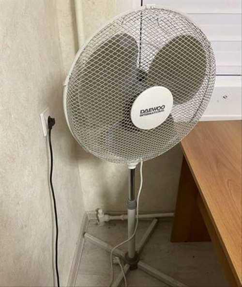 Вентилятор напольный Daewoo