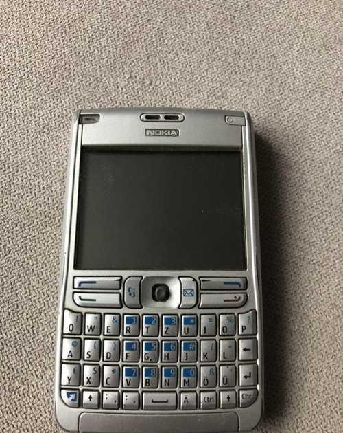 Телефон Nokia e61