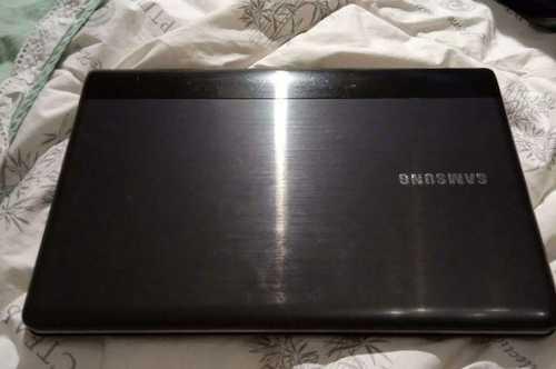 Ноутбук Samsung 305u1a