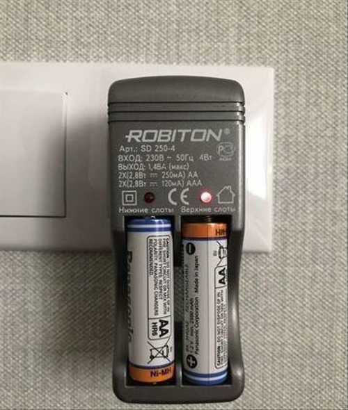 Сетевое зарядное устройство Robiton SD250- 4