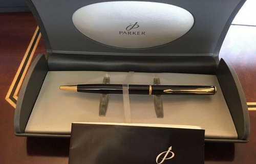 Шариковая ручка Parker Insignia laque