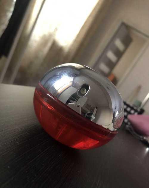 Dkny RED delicious