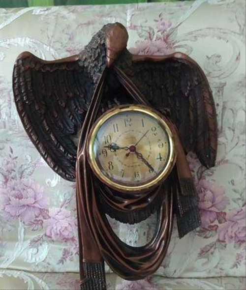 Старинные настенные часы. Механизм не работает