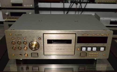 Teac V-6030