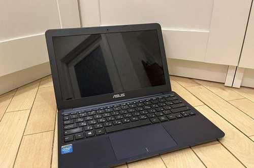 Asus eeebook x205ta