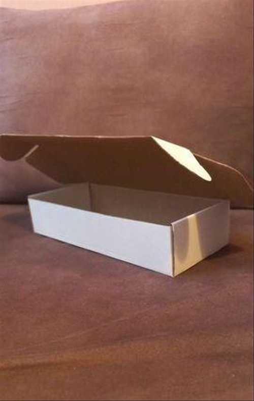 Коробка картонная самосборная белая 50 шт
