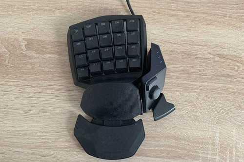 Инровой кейпад razer orbweaver chroma