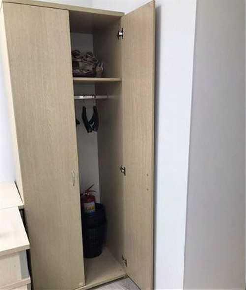 Шкаф для одежды офисный