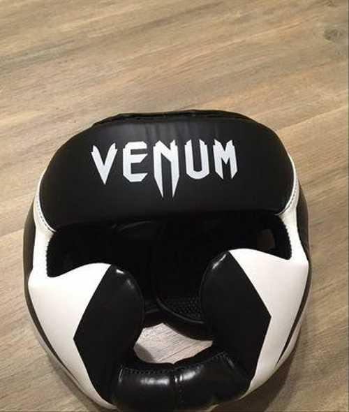 Боксерский шлем venum