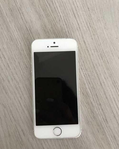 Телефон iPhone 5s