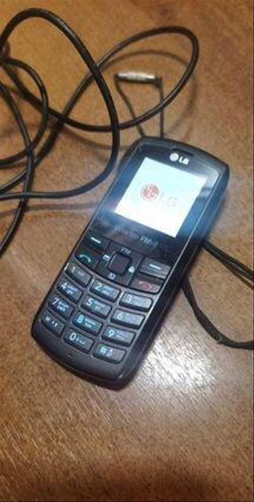 Телефон LG GB106
