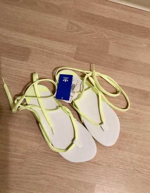 Сандалии женские Adidas новые