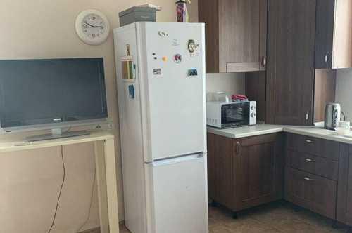 Холодильник Б/У Indesit IBF 181