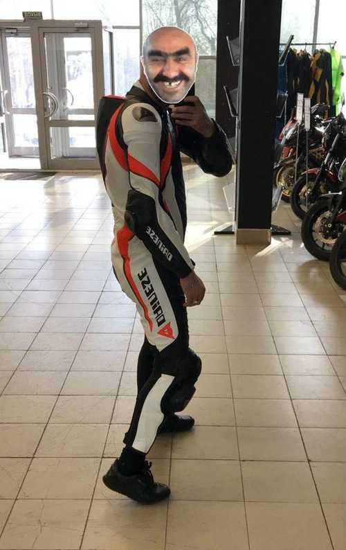Мотокомбинезон dainese