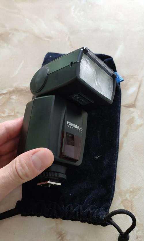 Вспышка камеры YongNuo Speedlite yn462