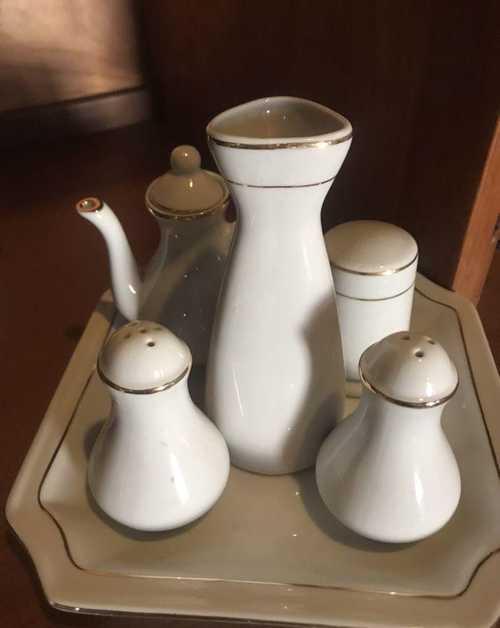 Молочник, солонка, перечница, вазочка, держатель п