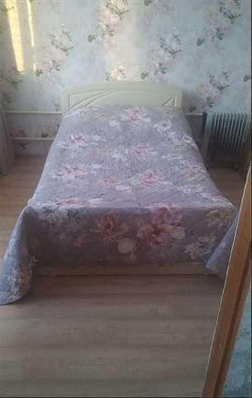 Кровать полутороспальная бу