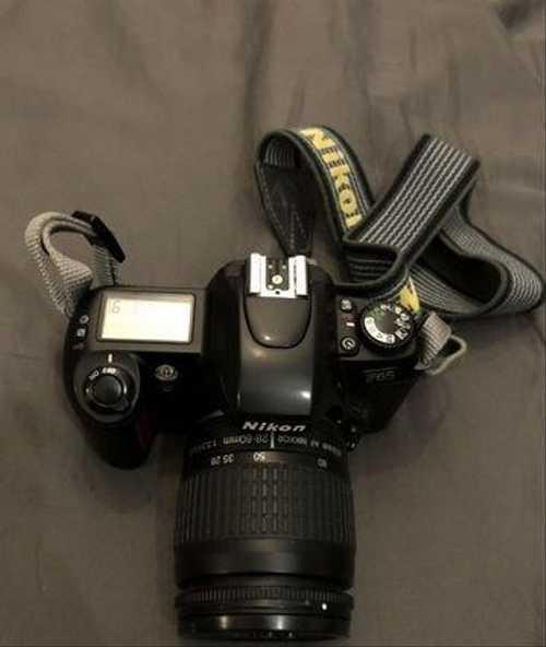 Зеркальный, пленочный фотоаппарат Nikon f65 + Nikk