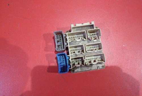 Блок предохранителей Lexus Rx300 MCU10 1MZ-FE