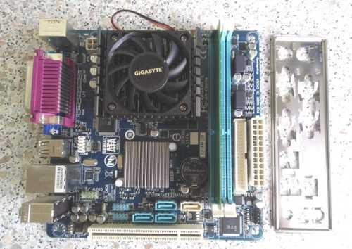 Gigabyte GA-C807N + память 2 GB