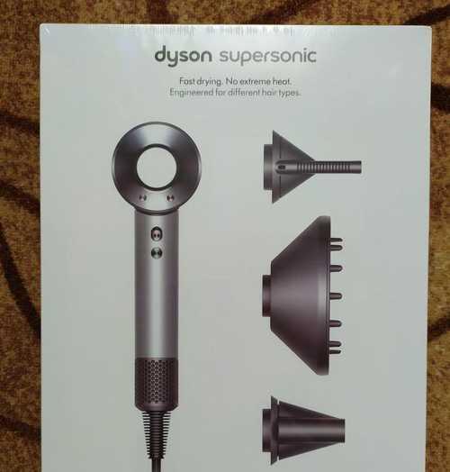 Проверить фен дайсон по серийному. Фен Dyson Supersonic коробка. Фен Дайсон упаковка оригинал. Dyson Supersonic упаковка. Фен Dyson Supersonic оригинальная упаковка.