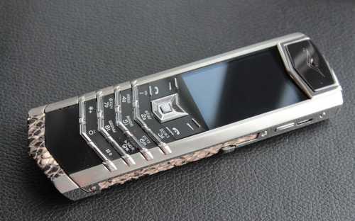 4 верту. Зарядка Vertu Signature s.