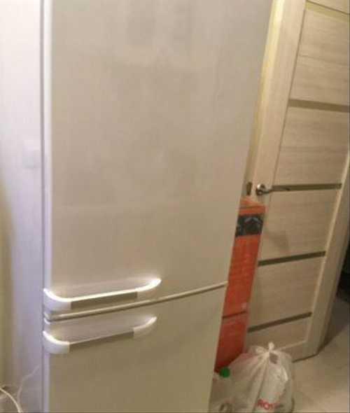 Холодильник Bosch KGV36Z35
